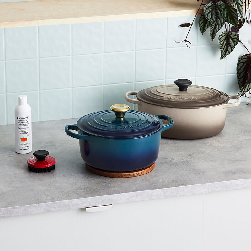 Round Dutch Oven - Round French Oven | Le Creuset