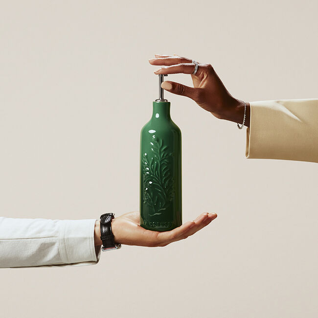 Stoneware Oil Cruet | Le Creuset