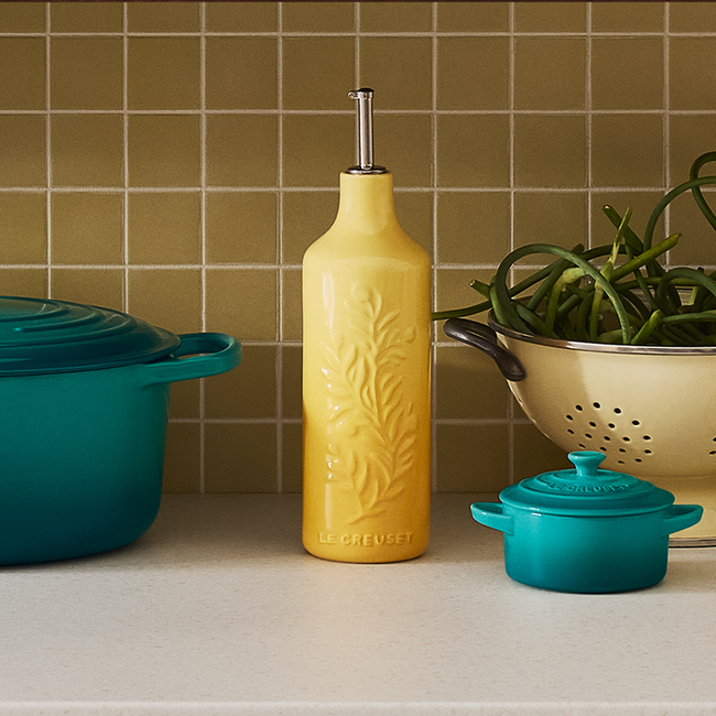 Stoneware Oil Cruet | Le Creuset