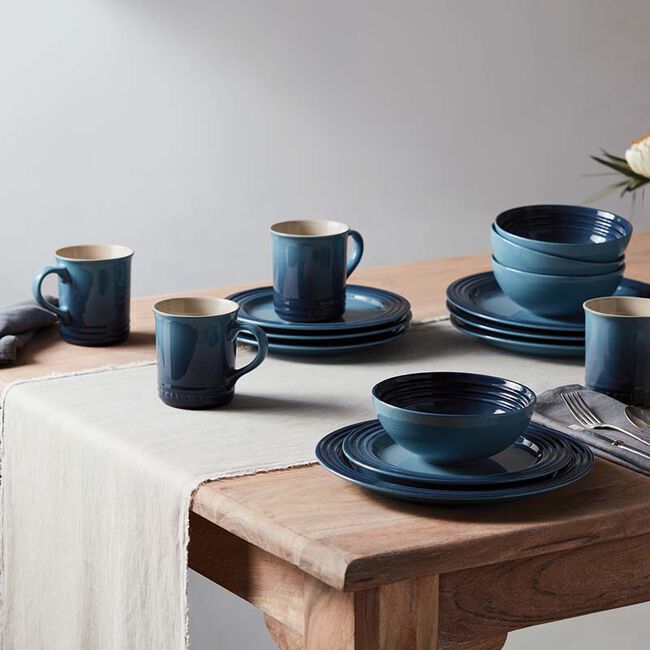 16-Piece Classic Dinnerware Set - Bowls | Le Creuset