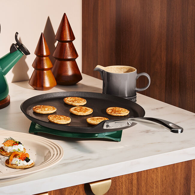 Toughened Nonstick Pro Crepe Pan | Le Creuset