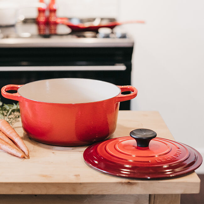 Round Dutch Oven - Round French Oven | Le Creuset