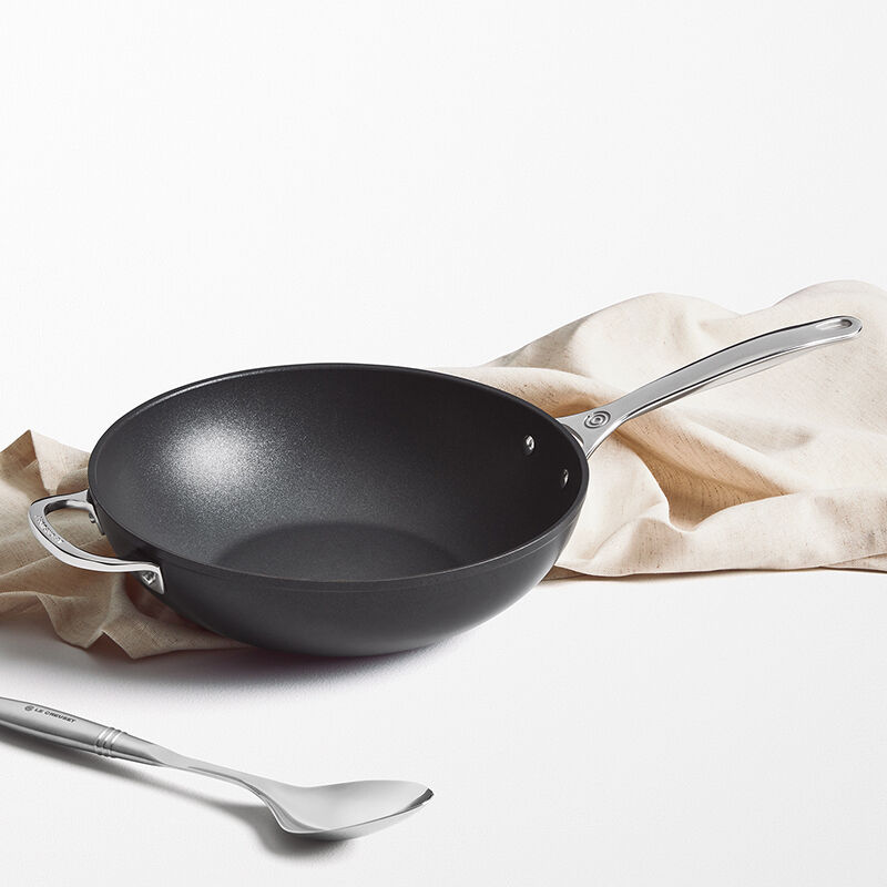 Toughened Nonstick Pro Stir Fry Pan | Le Creuset