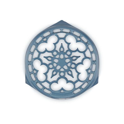 Deluxe Oval Trivet - Enamelled Cast Iron Trivet | Le Creuset