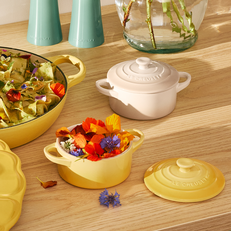 Mini Stoneware Round Cocotte | Le Creuset