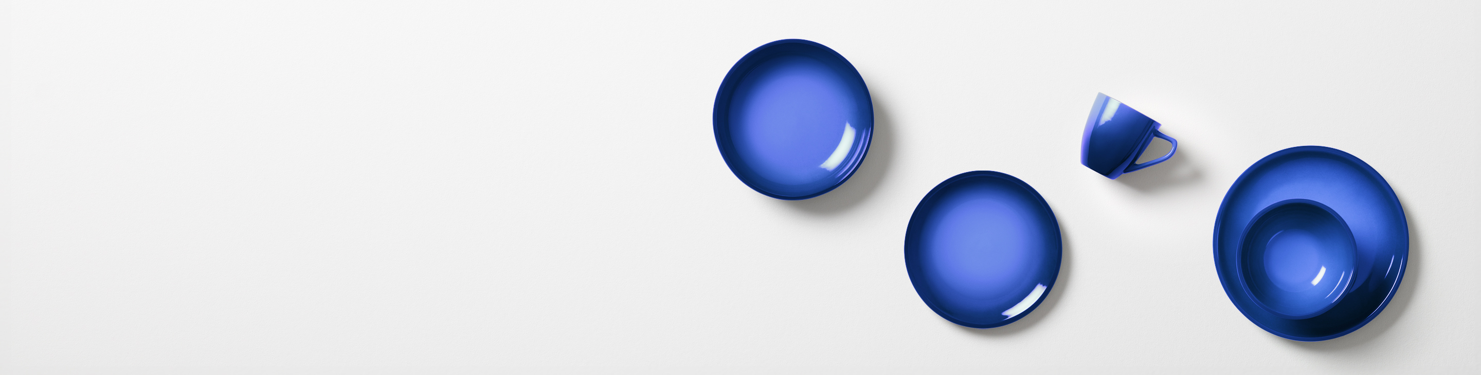 Minimalist Collection: Serveware Sets | Le Creuset